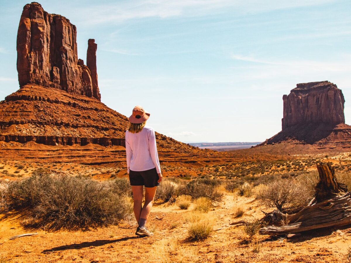The Ultimate Monument Valley Travel Guide for 2025 🏜️