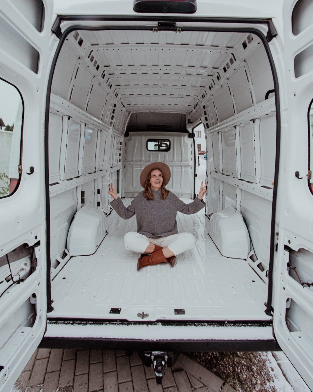 Your Ultimate Free Van Build Checklist for DIY Conversions 🚐